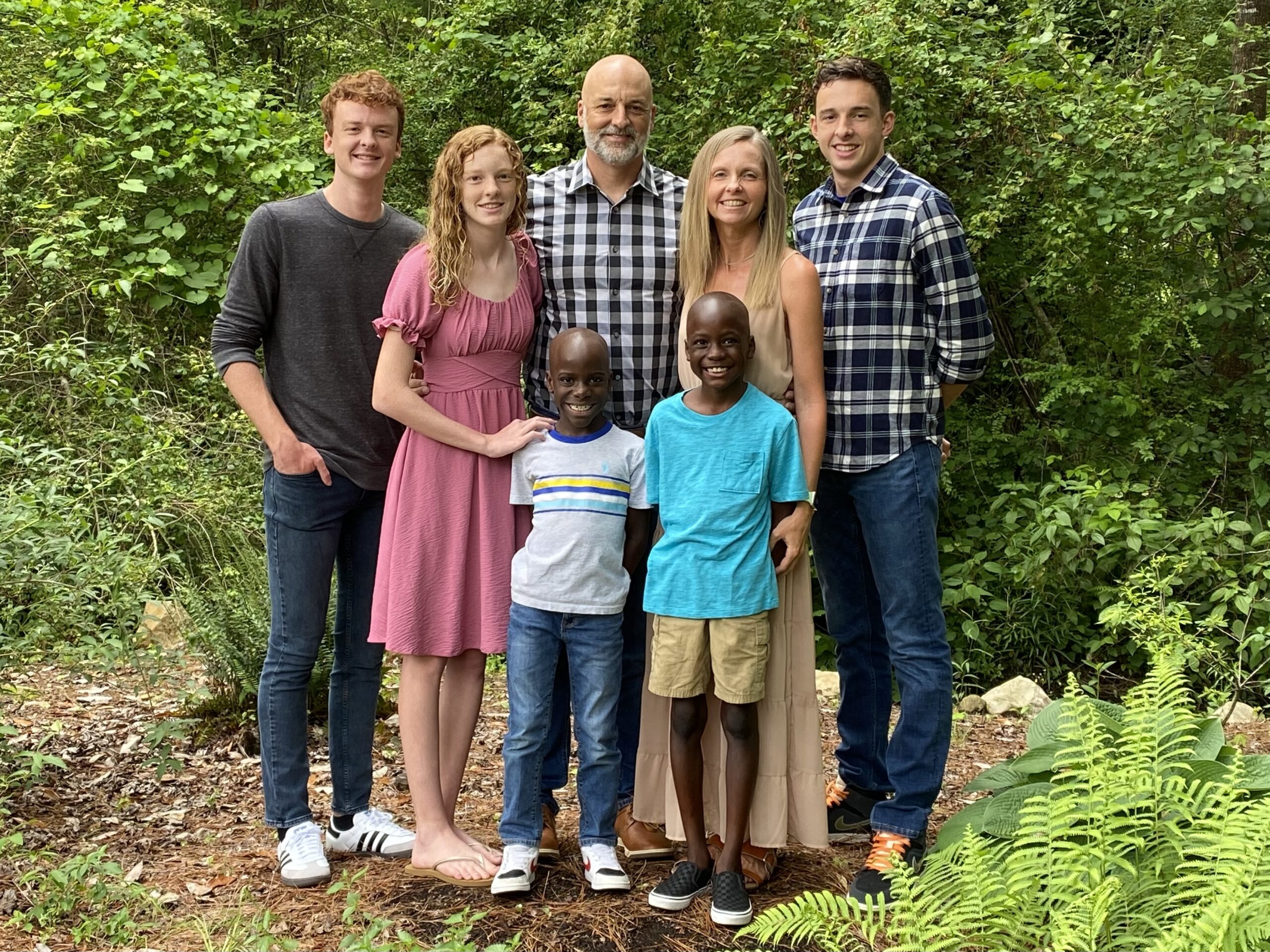 Kristopher & Julie Mobbs - Reaching & Teaching International Ministries